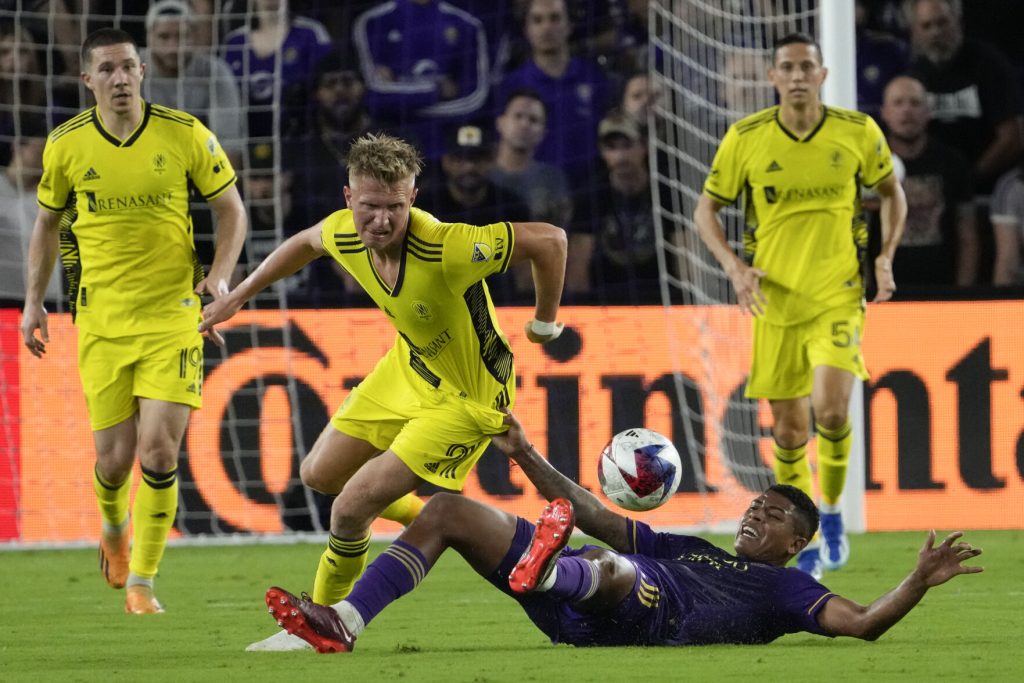 Cartagena, Gallese lead Orlando City over Nashville 1-0 in series ...